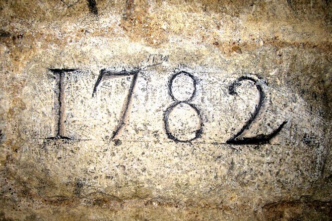 City Highlights Tour + Entry Tickets for the Paris Catacombs - Booking and Availability
