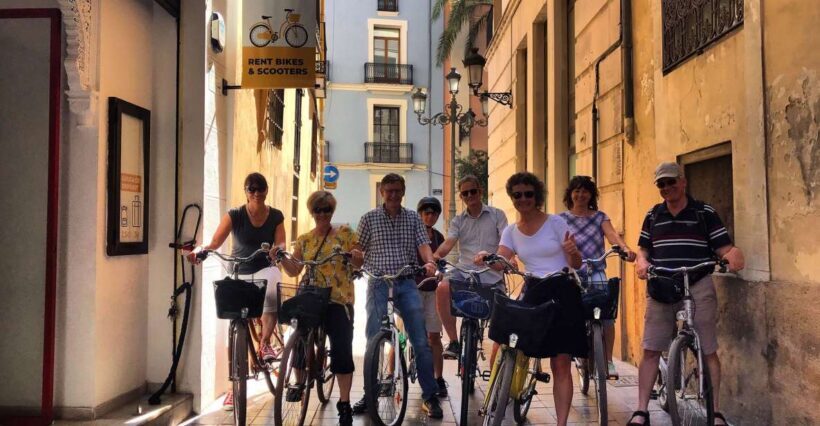City of Arts & Sciences Tour on Bicycle, E-Bike or E-Step - An Introduction to Valencia’s Modern Marvels
