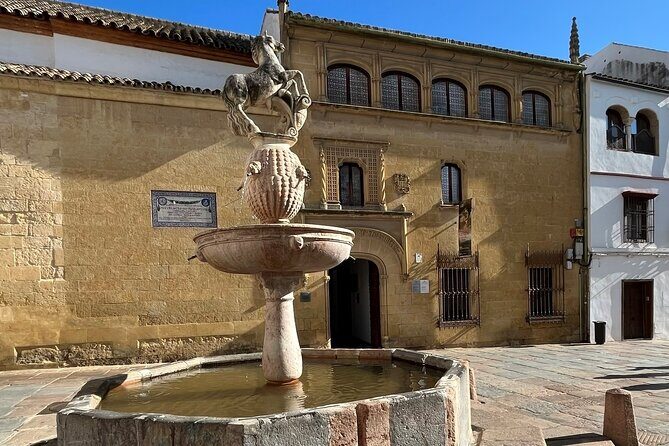 City of Caliphs: A Self-Guided Walking Tour of Córdobas History - Key Points