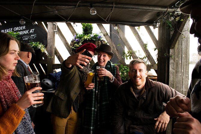 City & Secrets: Explore Londons Hidden Gems - Experience the Vibrant Borough Market