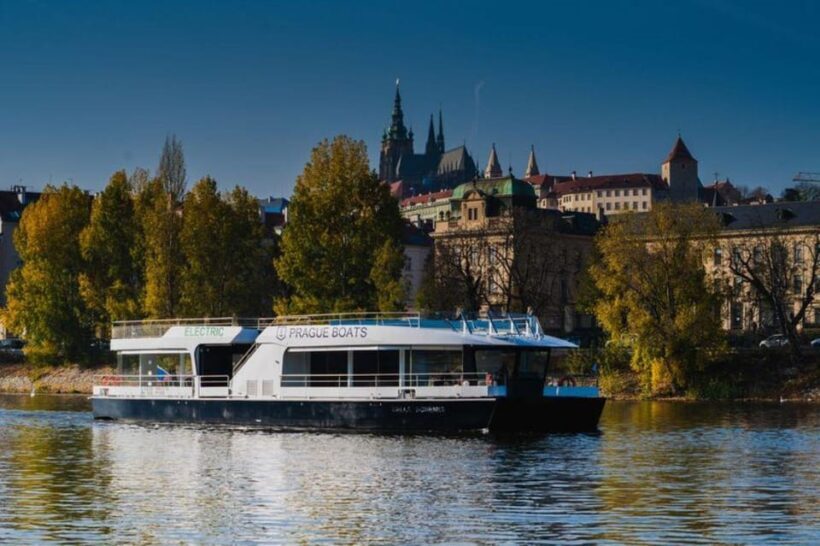 City Sightseeing Prague HOHO Bus, Castle Tour + River Cruise - Key Points