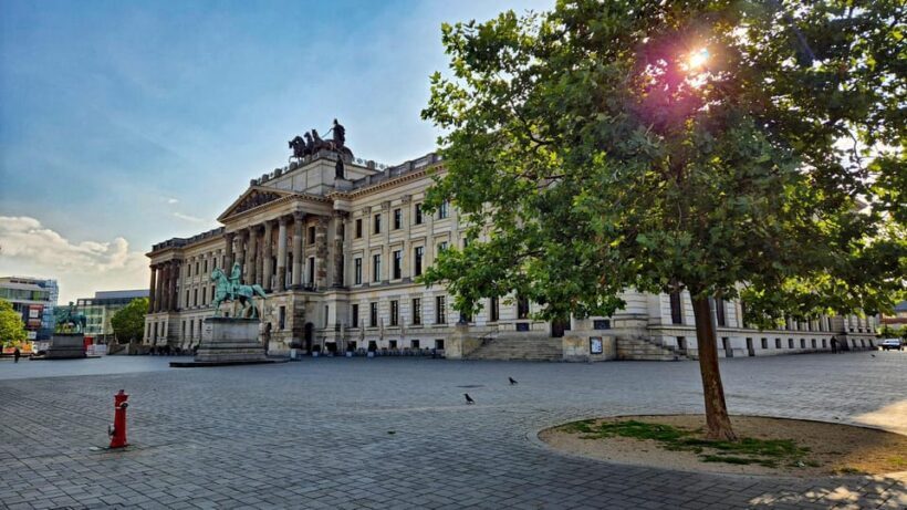 City tour Braunschweig: diverse and full of surprises. - A Close Look at the Tour Experience