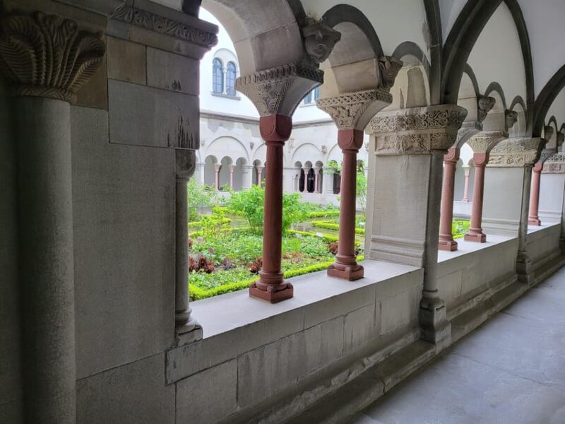 City Tour Historic Old Town Zurich - Since You Asked