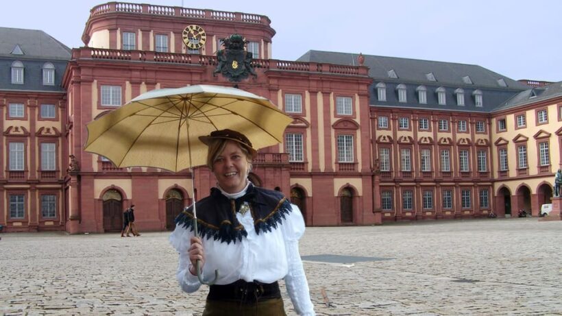 City tour Mannheim: With Bertha Benz through the city of inventors - costume tour - Why Choose This Tour?