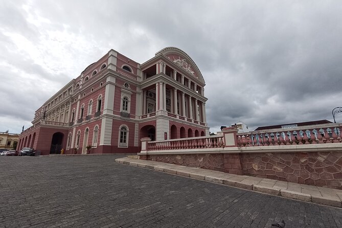 City-Tour Private by the Historic Center of Manaus - Discovering the Black River Palace