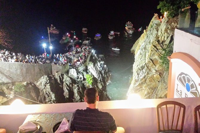 City Tour & Sunset High Cliff Divers by Night w/Different Choices - Who Should Consider This Tour?