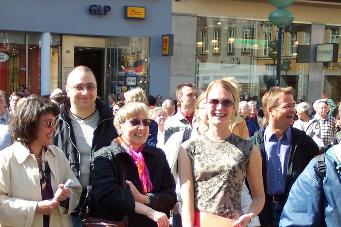 City Walk + English Garden and Colorful History + Culture in the City Center - Visiting the Viktualien Market