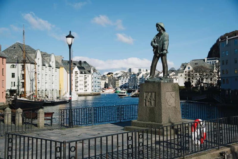 City walk in Ålesund: Art Nouveau, sea views, and insider tips - The Sum Up: Is This Tour for You?