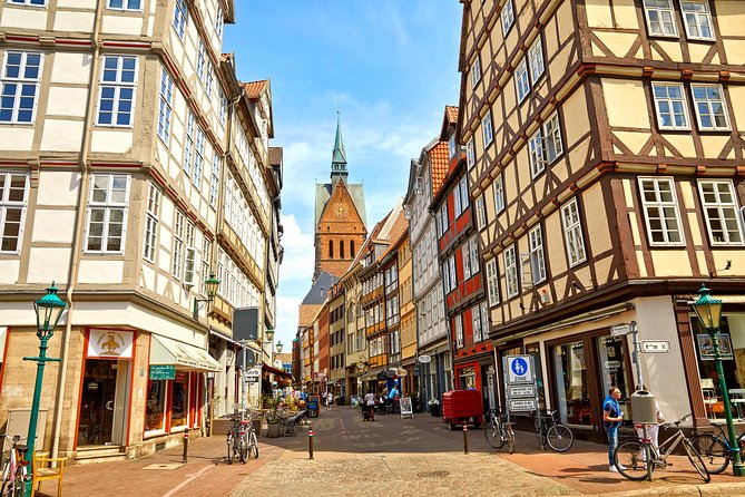 City walk through Hanover - Key Points