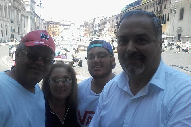 Civitavecchia Shore Excursion: Fullday Rome With Vatican Museums and Colosseum - Vehicle and Group Size Information