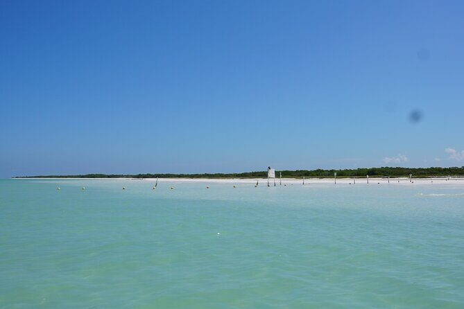 Classic 3-island tour on a shared boat-Entrance Yalahau included- - Analyzing the Value of This Tour