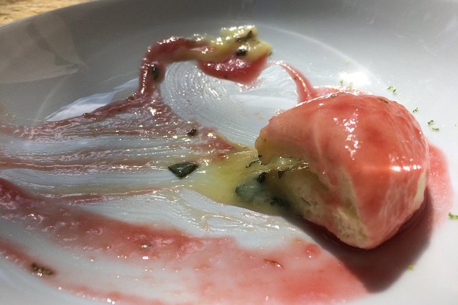 Classic Bites and Culinary Trends Neighborhood Food Tour in Berlin - Exploring Hidden Gems and Local Hotspots