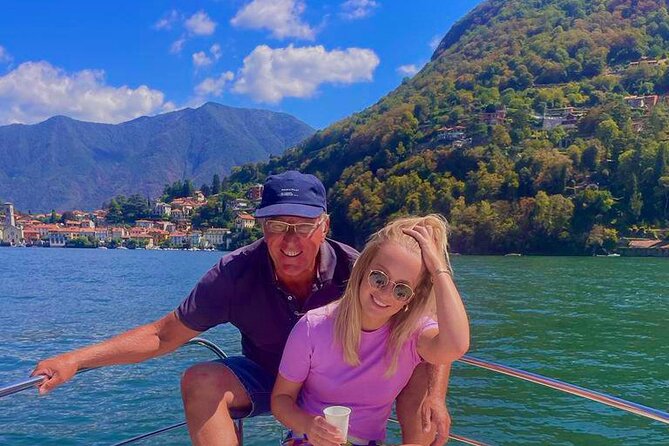 Classic Boat Tour on Lake Como - Enjoying the Clear Waters and Scenic Landscapes