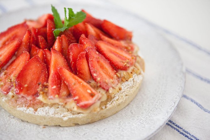 Classic French Cooking Class in Paris with a Local Expert - Unlocking the Secrets of French Cooking in Paris