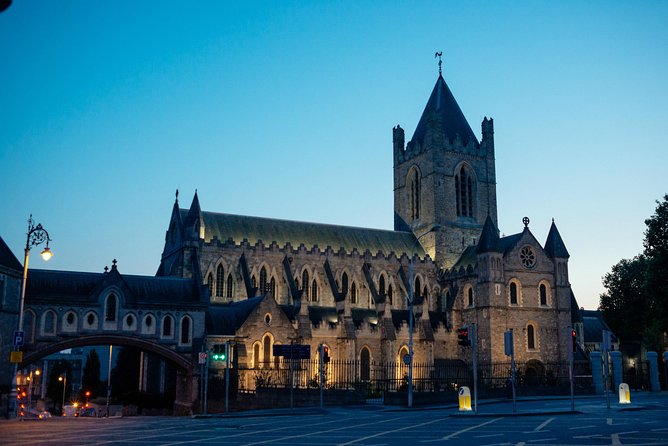 Classic Irish Pubs Private Tour of Dublin: Live Music, Beer and Nightlife - Tour Pricing and Cancellation Policy