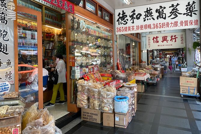 Classic Taipei Landmarks Day Tour - How Does It All Add Up?