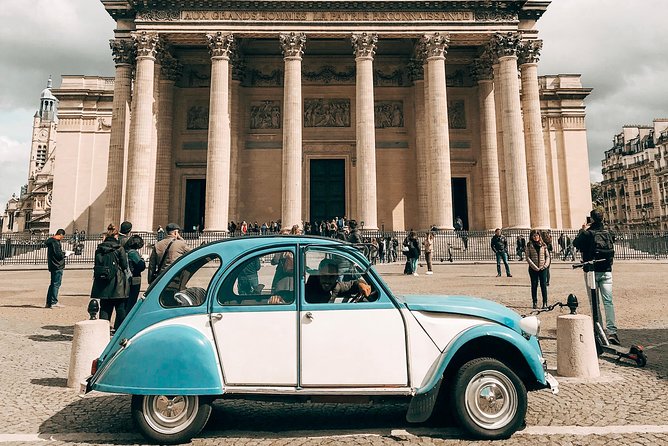 Classic Tour of Paris in 2CV CITROEN - Accessibility and Participation