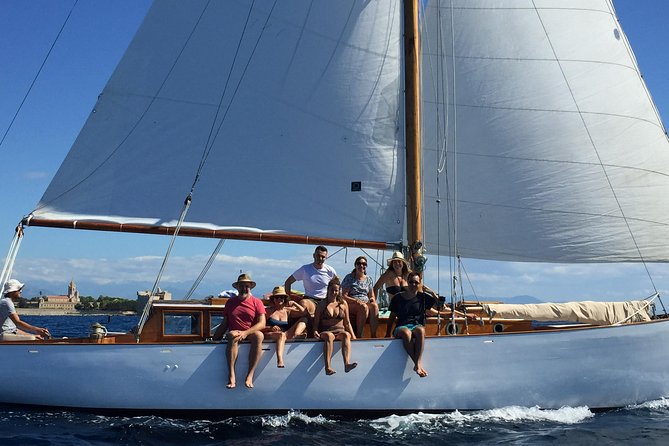 Classic Yacht Sailing in Cannes - Unique Features