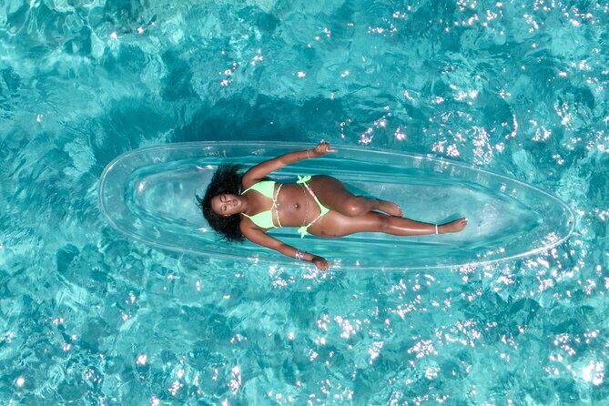 Clear Kayaks Drone Photoshoot in Nassau,Bahamas. - Key Points