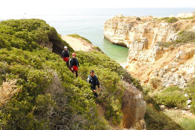 CLIFF JUMPING Tour - Coasteering in Albufeira - Necessary Equipment and Preparation