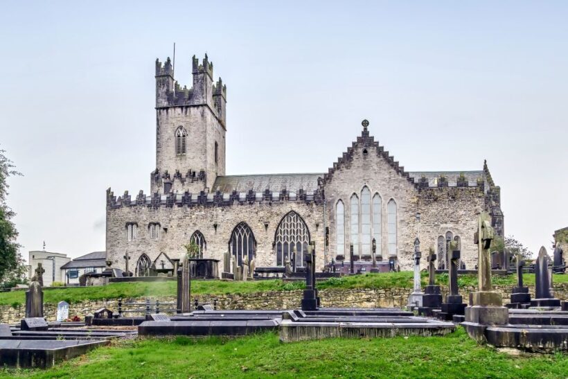 Cliffs of Moher and Blarney 2-Day Tour from Dublin - FAQs