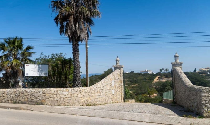Cliffside Horseback Riding in the Algarve - FAQs