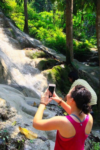 Climb Sticky Waterfall Like Spiderman - Arriving in Chiang Mai and Private Transportation