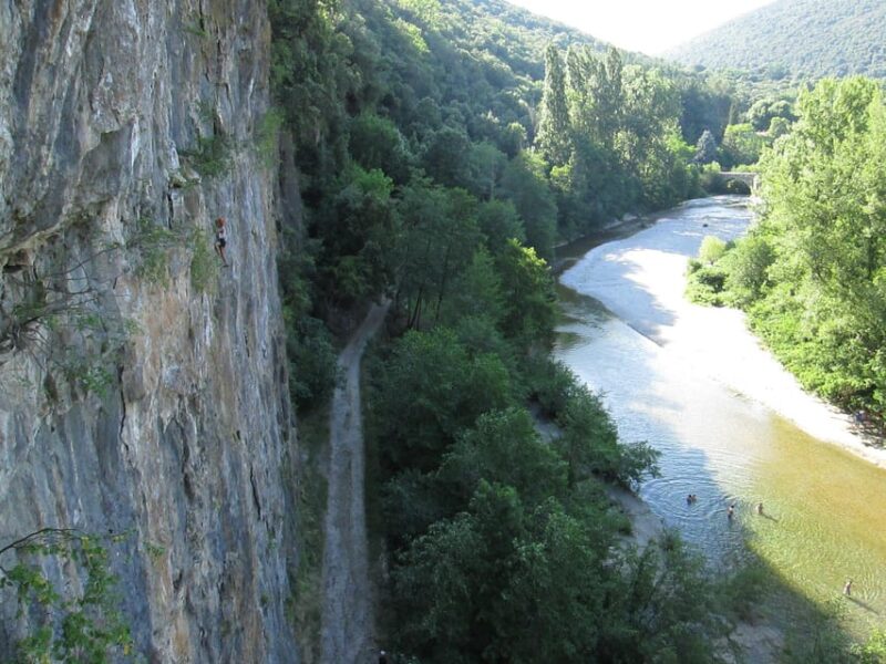 Climbing: Discovery, Improvement & Autonomy - Enhancing Climbing Skills With Advanced Courses