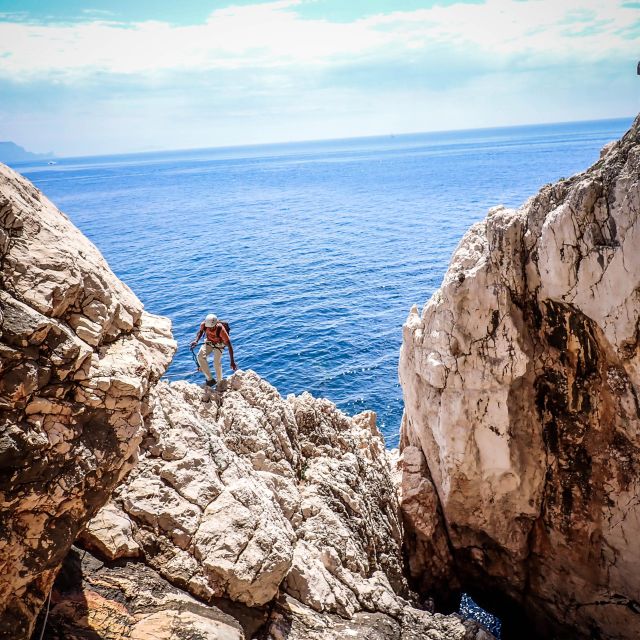 Climbing Discovery Session in the Calanques near Marseille - Key Points