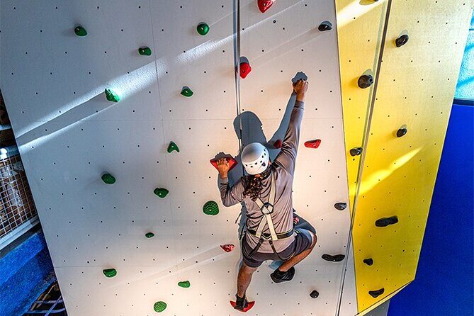 Climbing on Pico del Toro, the largest wall in the Caribbean toroverde Urban Park - Climbing on Pico del Toro, the largest wall in the Caribbean toroverde Urban Park: A Practical Guide