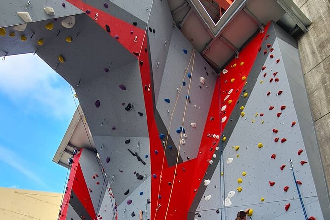 Climbing Pack - Exploring the Climbing Pack in Lisbon: An Authentic Indoor Adventure