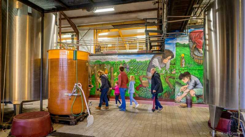 Clos Des Quarterons: Wine & Street Art - Biodynamic Viticulture: The Amirault Approach