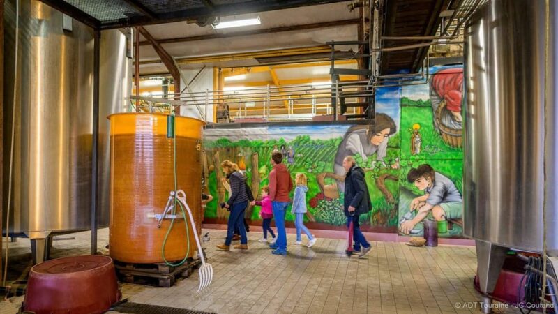 Clos Des Quarterons: Wine & Street Art - Exploring the Estate and Sensory Garden