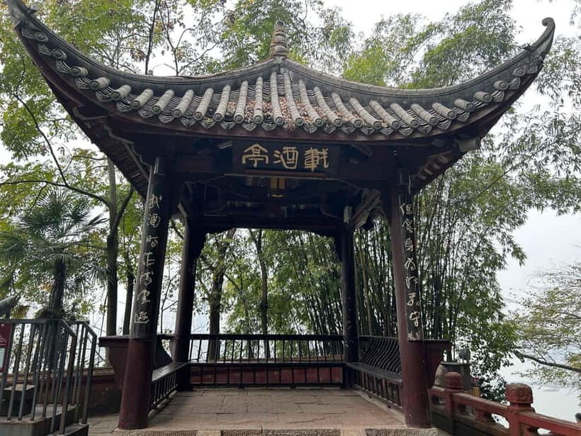 Close to Chengdu: Leshan Giant Buddha & Tasty Local Eats - Considerations