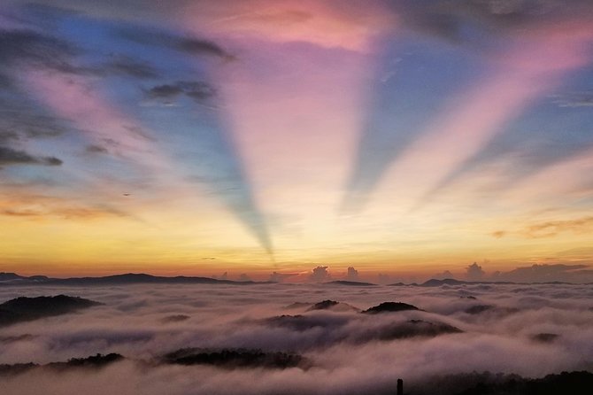 Cloud Chasing packaged hike - Sunrise, Nature and Wellness - Key Points