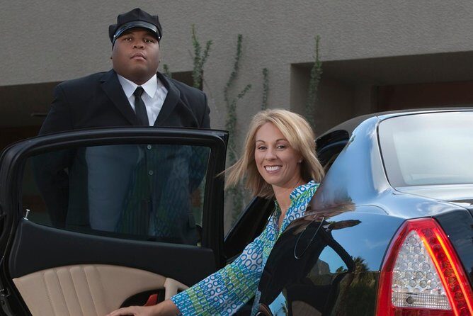 Club Mobay Fast Track Lounge with Private Airport Shuttle - Considering the Cost