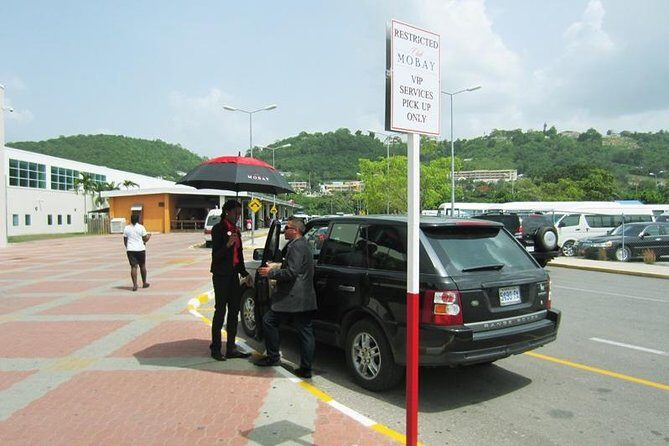 Club Mobay Fast Track Lounge with Private Airport Shuttle - Detailed Breakdown of the Itinerary