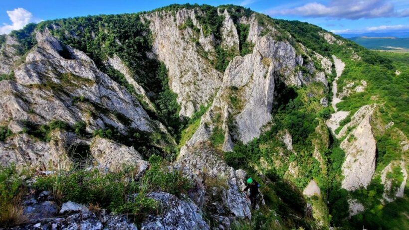 Cluj Napoca: Climbing or Hiking Experience in Turda Canion - An Overview of the Experience