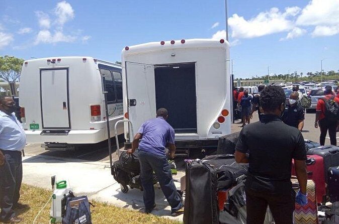 Coaches shuttle groups with luggages tag along - Is the Price Good Value?