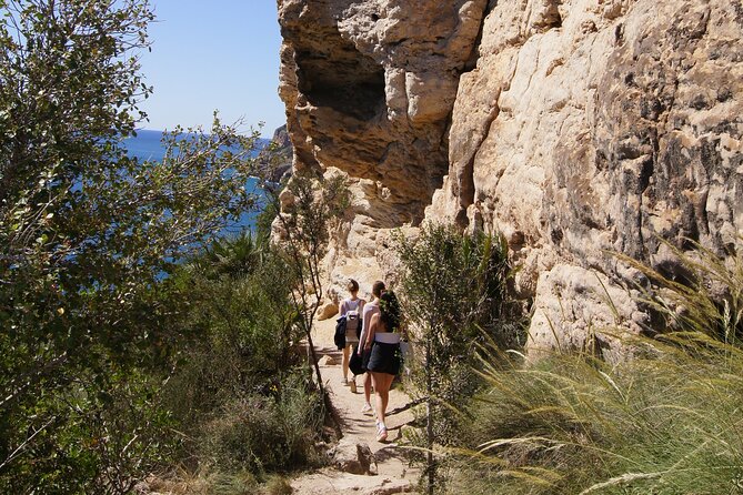 Coastal Cliffs & Beaches: Private Full Day Tour - Lunch by the Sea