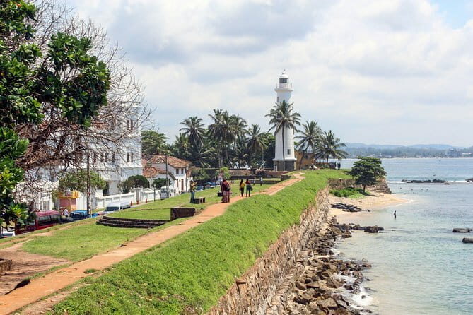 Coastal Ride to Galle from Hikkaduwa - Walking Through the Historic Streets of Galle
