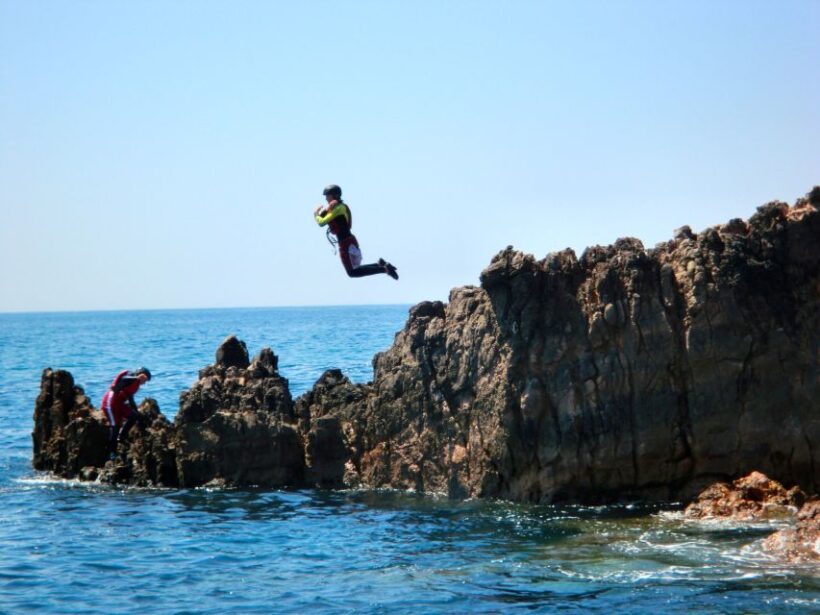 Coasteering Algarve: Cliff Jump, Swim & Climb in Sagres - FAQ