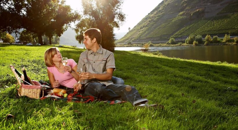 Cochem: Bike and Boat Tour with Picnic and Wine Tasting - FAQ