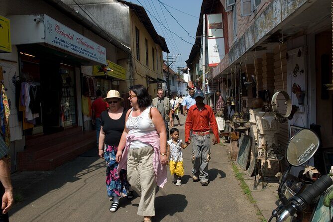 Cochin Heritage Trail: A Guided City Tour - The Jewish Heritage and Spice Market