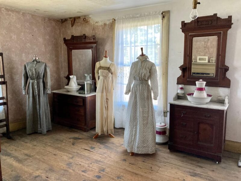 Cockayne Farmstead: Cockayne Farmhouse Guided Tour - A Closer Look at the Cockayne Farmstead Guided Tour