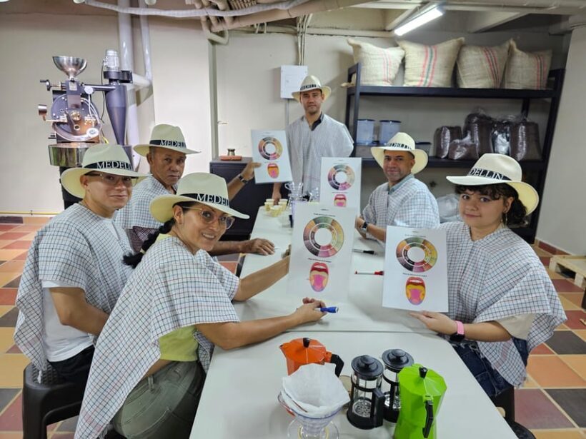 Coffee Experience with roasting show in Comuna 13 - Authenticity and Community Impact