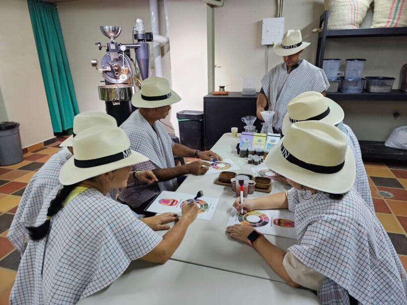 Coffee Experience with roasting show in Comuna 13 - Who Should Consider This Tour?