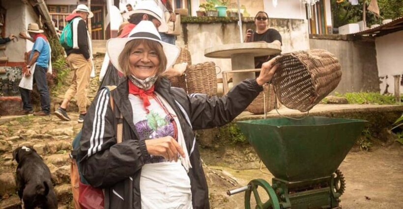 Coffee Tour from Medellin with Lunch and Coffee Tasting - A Closer Look at the Coffee Tour Experience