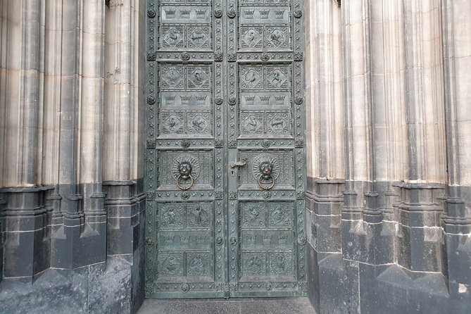 Cologne City Tour "Domstadt Experience" Exclusive tour for up to 12 people - Logistics and Practical Details