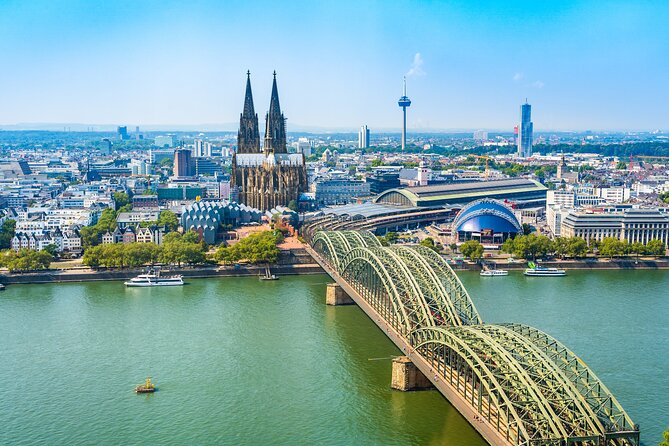 Cologne: City Walk with Audio Guide in 7 Languages on your Phone - FAQ